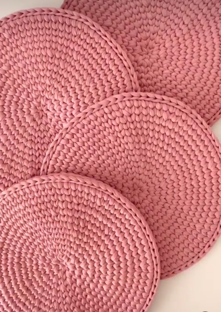 Basic Solid Placemats – Knotches PK